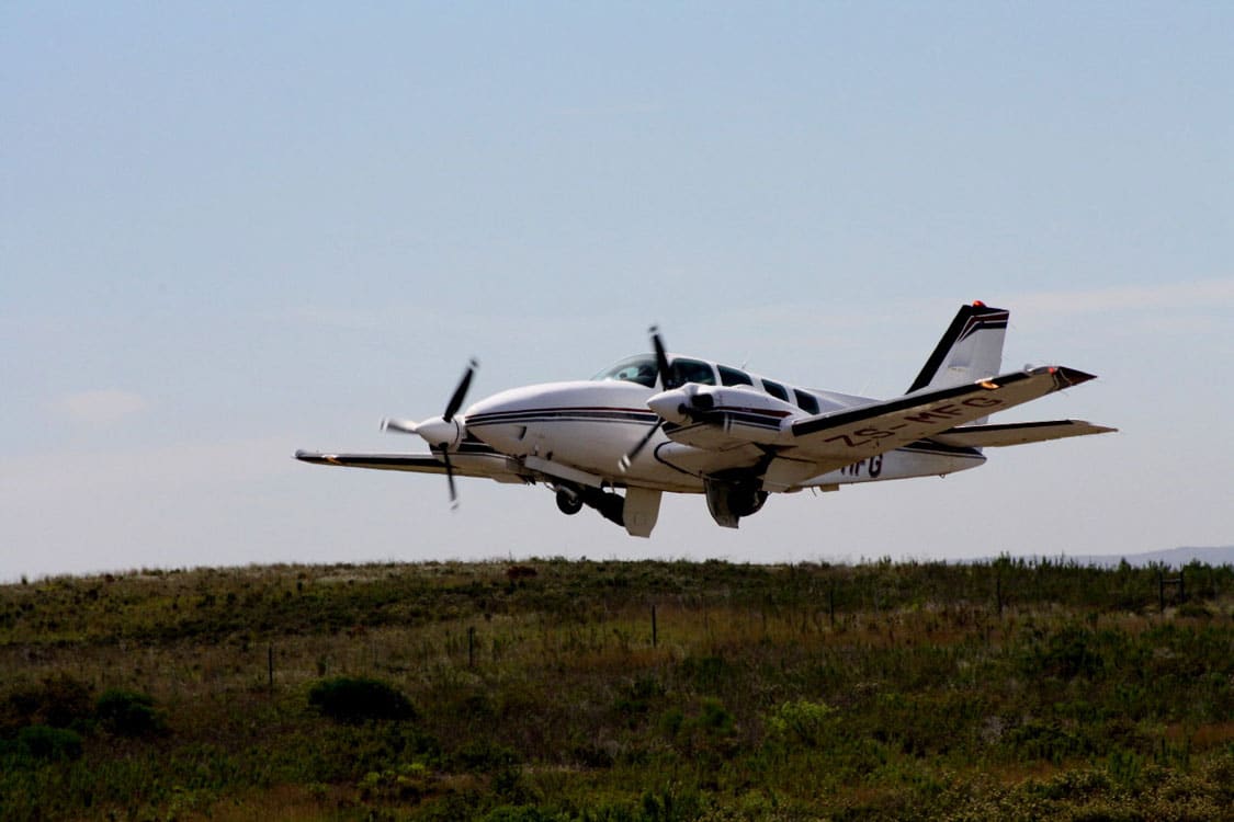 The Beechcraft 58 Baron: Crown Royalty of the Light-Twin World – High ...